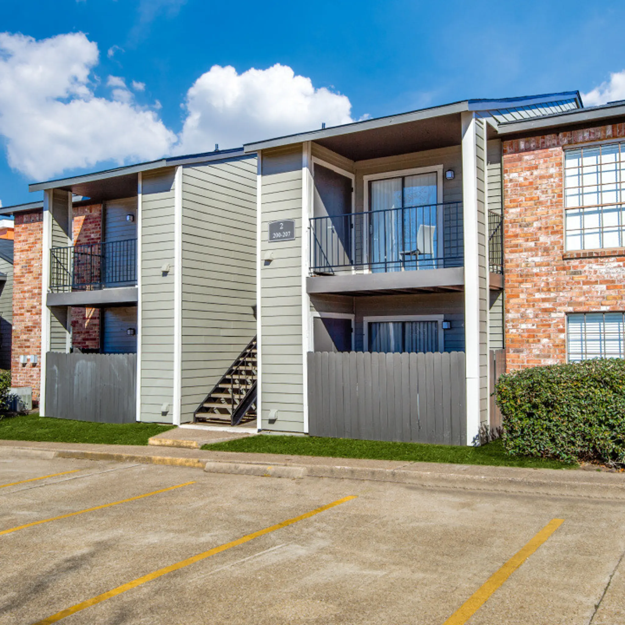 Home | The Summit Apartments